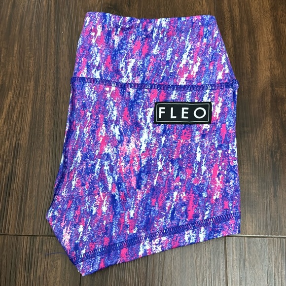 Fleo | Shorts | Fleo Wza Og Shorts S Euc | Poshmark